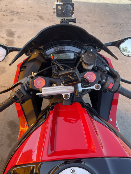 Kawasaki zx10r sotiladi