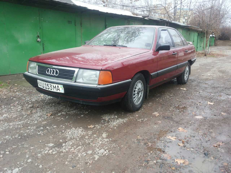 Продам по запчастям Ауди 100 с3