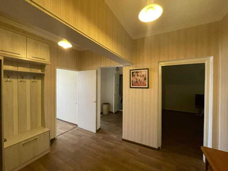 4/8/9 БАШЛЫК. 98m2. Яккасарайский р-н. ориентир ж/д Депо