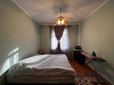 Продам 3х комнатную квартиру, Ц-1, ул. С. Азимова, Фучика, Студио кафе