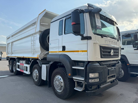 САМОСВАЛ SITRAK 
C7H 8x4, EWRO 5 
40 тонн ,26 кублик 
Бак 600л 

965 0