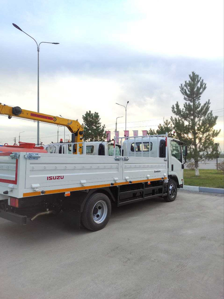 Isuzu Isuzu NPR 82 L (CNG) (Газ)