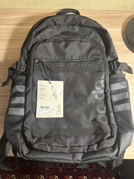 Продается оригинальный рюкзак Adidas с Америки