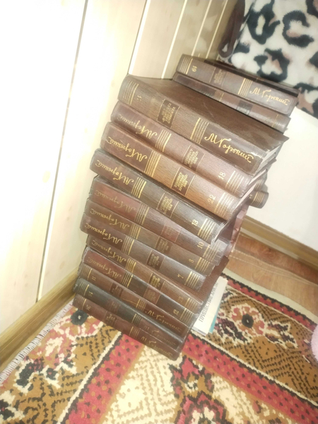 Продаются книги М.Горького