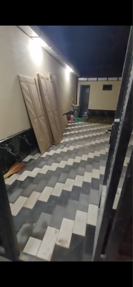 Uy sotiladi Nazarbek sanatoriya