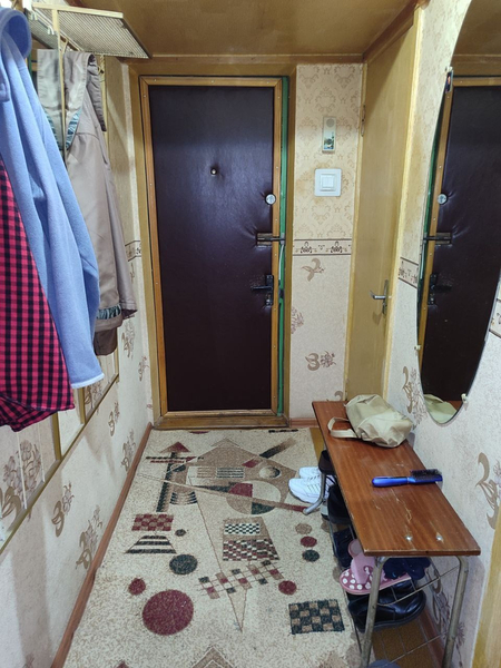 Продаю Квартиру Яшнабадский р-он Авиасозлар-1. 2-ком 4-этаж 4-этажном