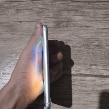 iphone 8 64gb srochni!