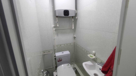 (К129041) Продается 4-х комнатная квартира в Мирабадском районе.