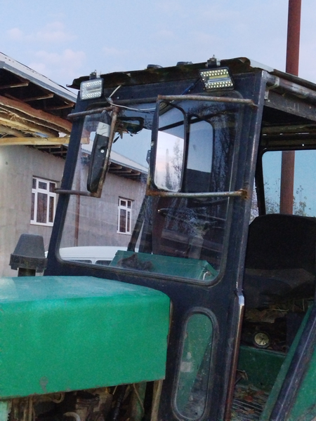 Traktor TTZ 80 Ideal