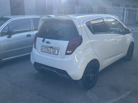 Продам Chevrolet Spark 2 позиция