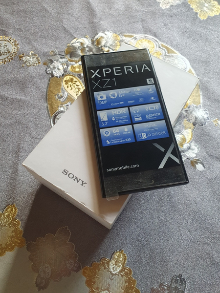 Sony Xperia XZ-1