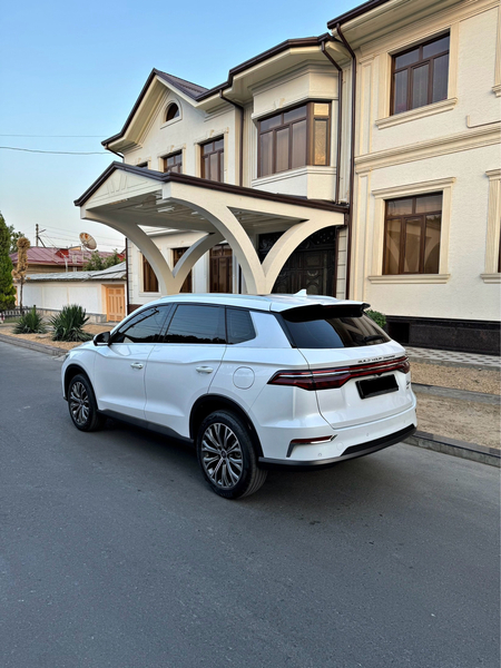 BYD SONG pro Edition 2022 Yil  20000 km Prabeg 100% Топтоза