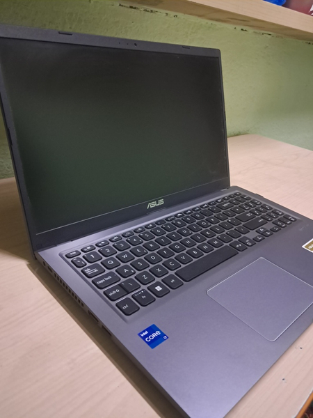 Vivo BOOK_ASUS Laptop X515E_X515EA Intel core i7 DDR4 8/512 SSD 2 VGA