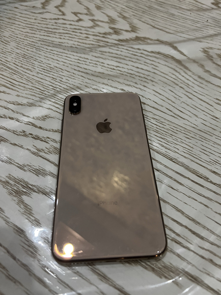 IPHONE XS MAX отличное рабочем состаяное