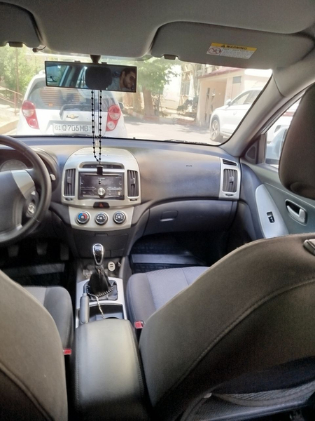 Продаётся Hyundai elantra 1.6