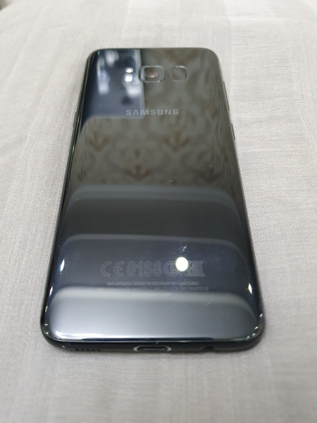Продаётся телефон galaxy s8 evro