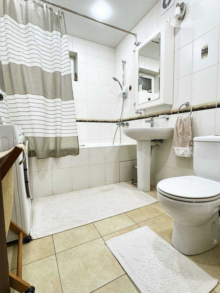 Продаётся 3/4/5 квартира ор-р 145 школа.Садык Азимова Br17