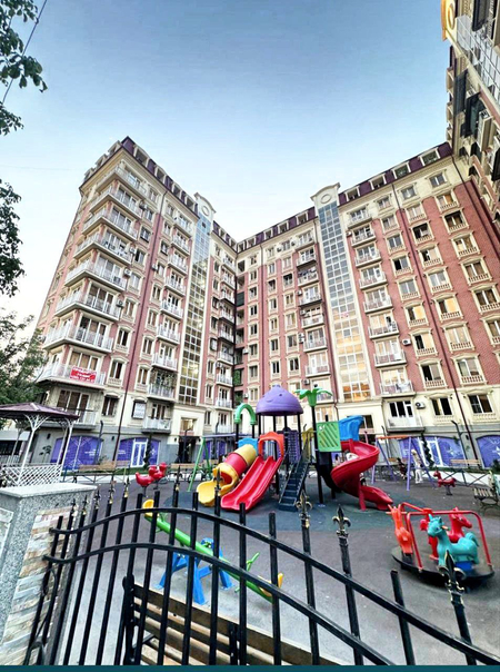 Srochna Muhtasham Saroydan 2/5/11 40m² Yevro remont Xonadon sotiladi
