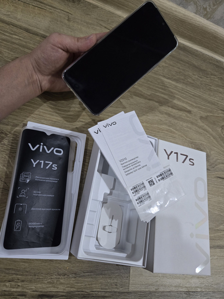 Telefon Vivo V17s