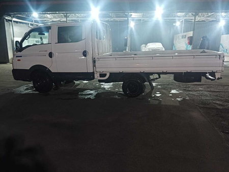 Hyundai Porter 2 sotiladi 2006 yil