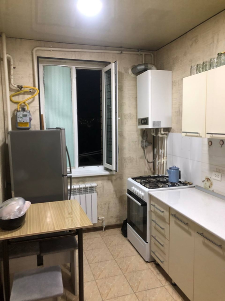 Sergiliy 3 bekatni yonida. 2 xona sheriklikka 2 ta Bola kerak