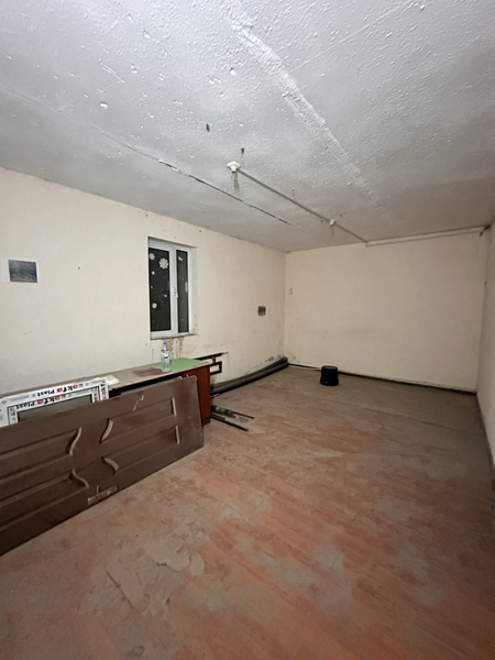 Srochno! OFIS Sotiladi 172kv Yashnobod