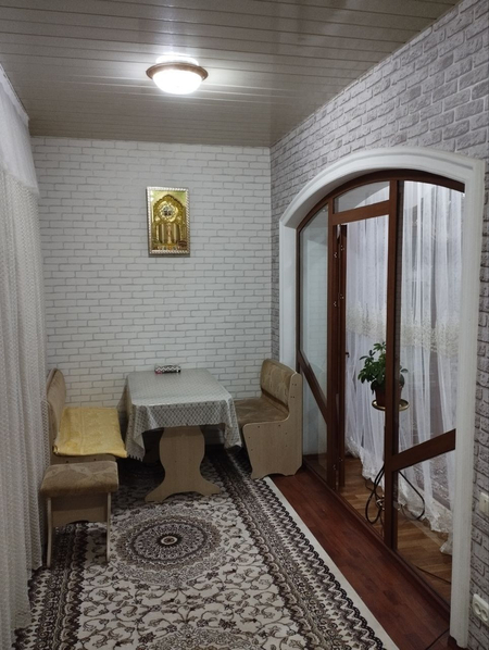 Продаётся 3-х комн квартира в центре Янгиюля