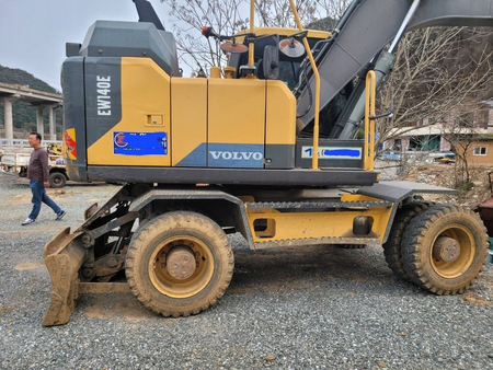 Volvo EW140E 2015yil