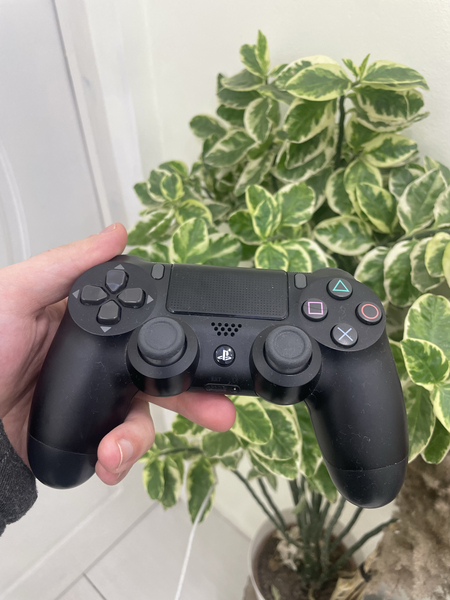 Dualshock 4 dlya playstation 4