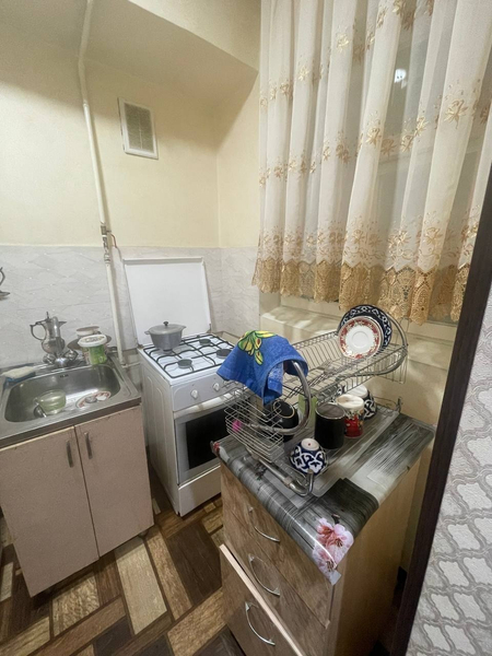Продаю 1 ком кв-ру срочно на Дубовый