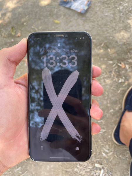 Iphone X  srochna sotiladi