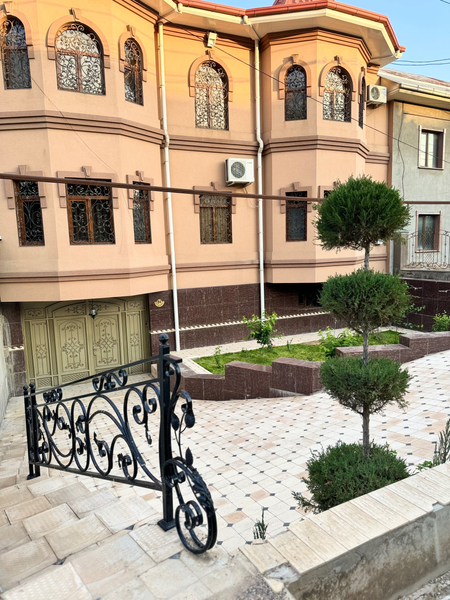 Продается дом 3х этажный , 4 сотки циалковская