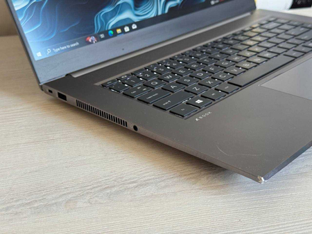 HP ZBook Studio G7 / i9 10885H / 32 GB / 512 Gb SSD / RTX 3000 / 4K