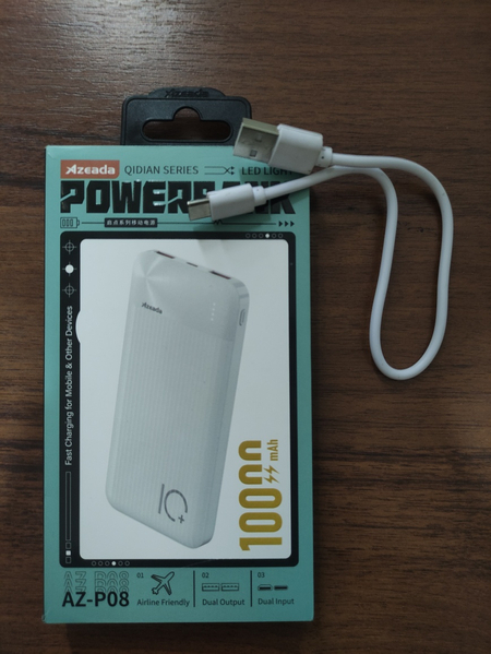 Power Bank.  Azeada