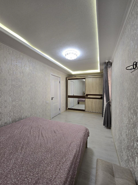 Продается 2 ком. Кввртира на 1 этаже площадью 50 кв.м. Ор. Кафе Феникс