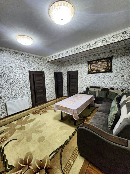 3 хонали квартира 4 килинган