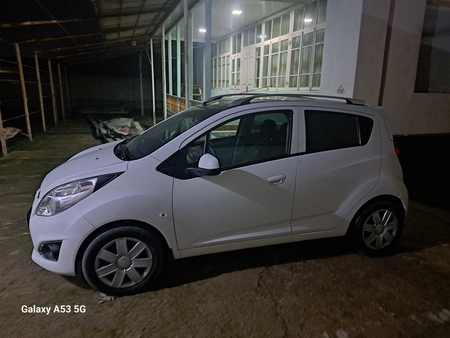 Spark 2022 Oq sotiladi