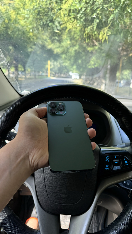 Iphone 13 pro max 1 Tb srochna sotiladi