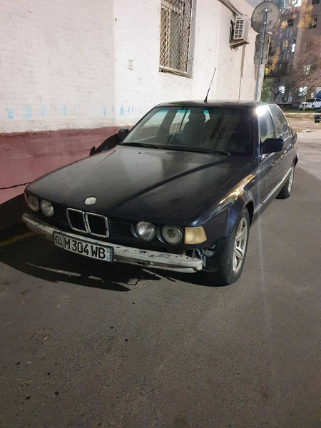 BMW - 735 Седан 1991г.