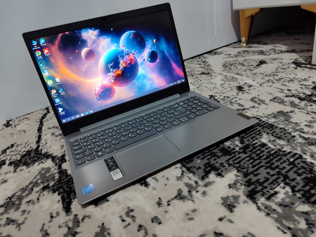 Ноутбук офисный идеал холатда Lenovo