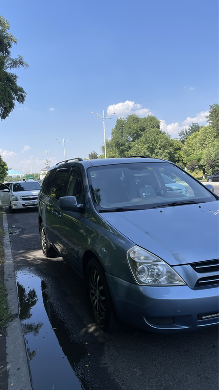 KIA carnival Long versiyasi