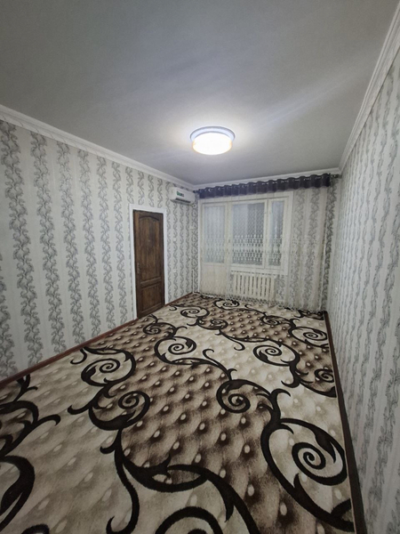 Срочно !! Чиланзар 19.  1в2/4/4. Продаю. 38м2