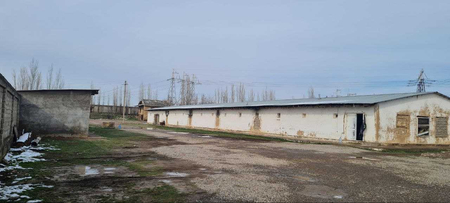 Продаётся земельный участок 36 соток за сотку 5000$. + Питомник 25X40