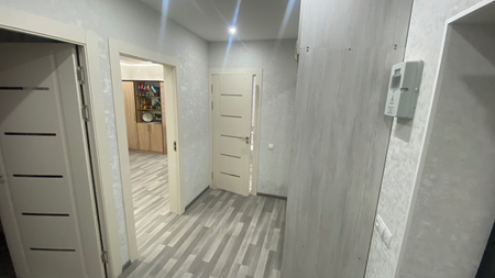 Продается офис Площадь 52м² Ориентир:Мархабо Дельфин Цена: 80.000 у.е.