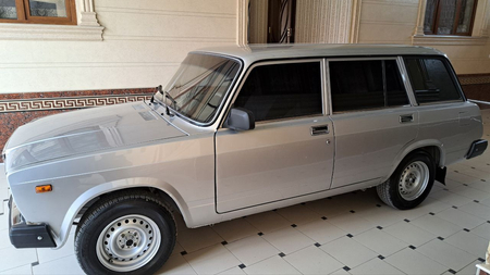 Lada 2104 yaxshi holatda