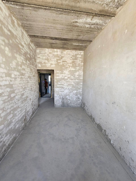 1 xonali 42m² 4-qavat.\\n8 qavatli yangi gʻishtli, LIFTLI dom.\\nManzil :