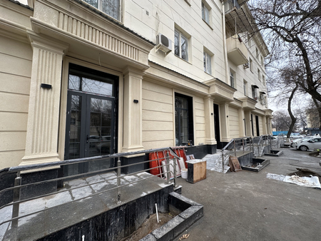 Сдается в аренду помещение вдоль дороги 106м2 - Яккасарай | Братские