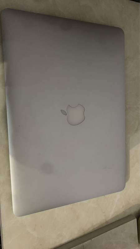 Macbook air13/ 2014