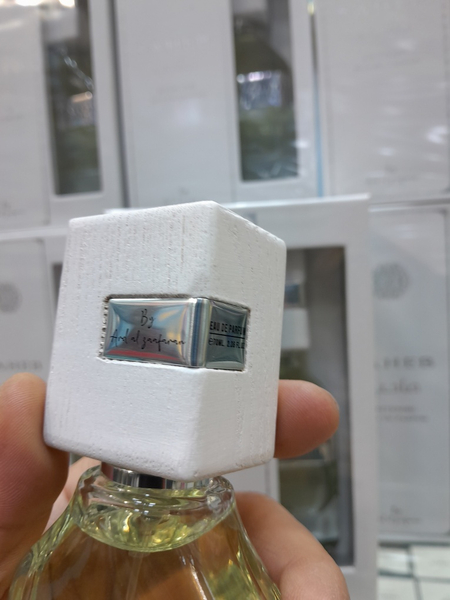 Dubay atr Erkaklar uchun Saheb intense Edp 70ml