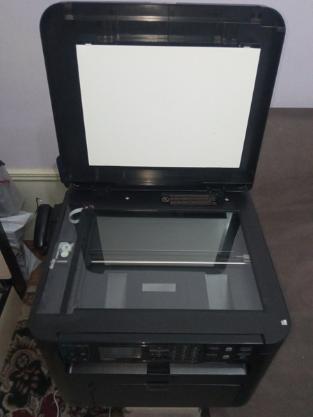 Лазерный принтер Canon MF 231 /3в1  Идеальном состояние